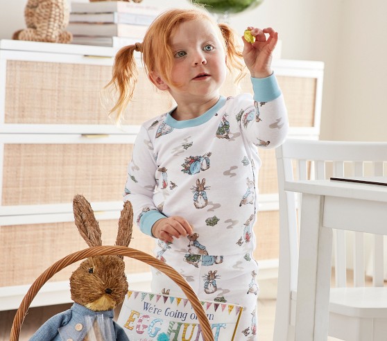 Peter Rabbit™ Organic Pajama Set | Pottery Barn Kids