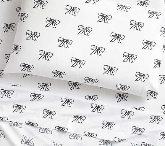 Organic The Emily & Meritt Bow Kids' Sheet Set | Pottery Barn Kids