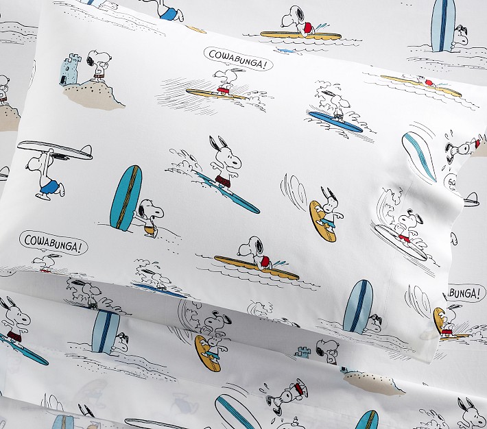 Peanuts® Snoopy® Surf Organic Toddler Bed Sheet Set | Pottery Barn Kids