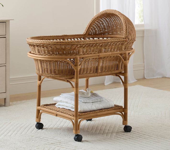 Pottery barn bassinet sheet store