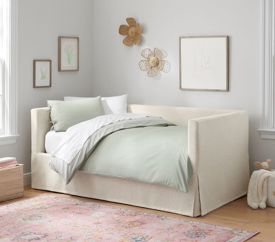Carter Slipcover Daybed | Pottery Barn Kids