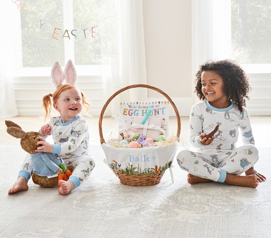 Peter Rabbit™ Organic Pajama Set | Pottery Barn Kids